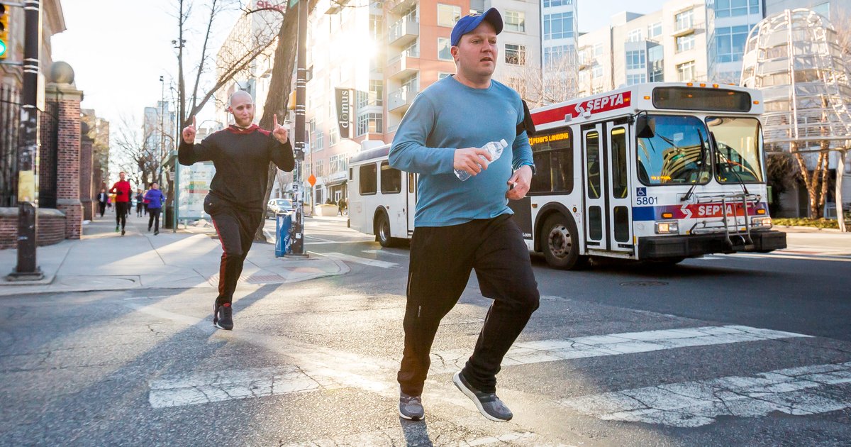 Photos: Runners 'Race the Bus' across Philly | PhillyVoice