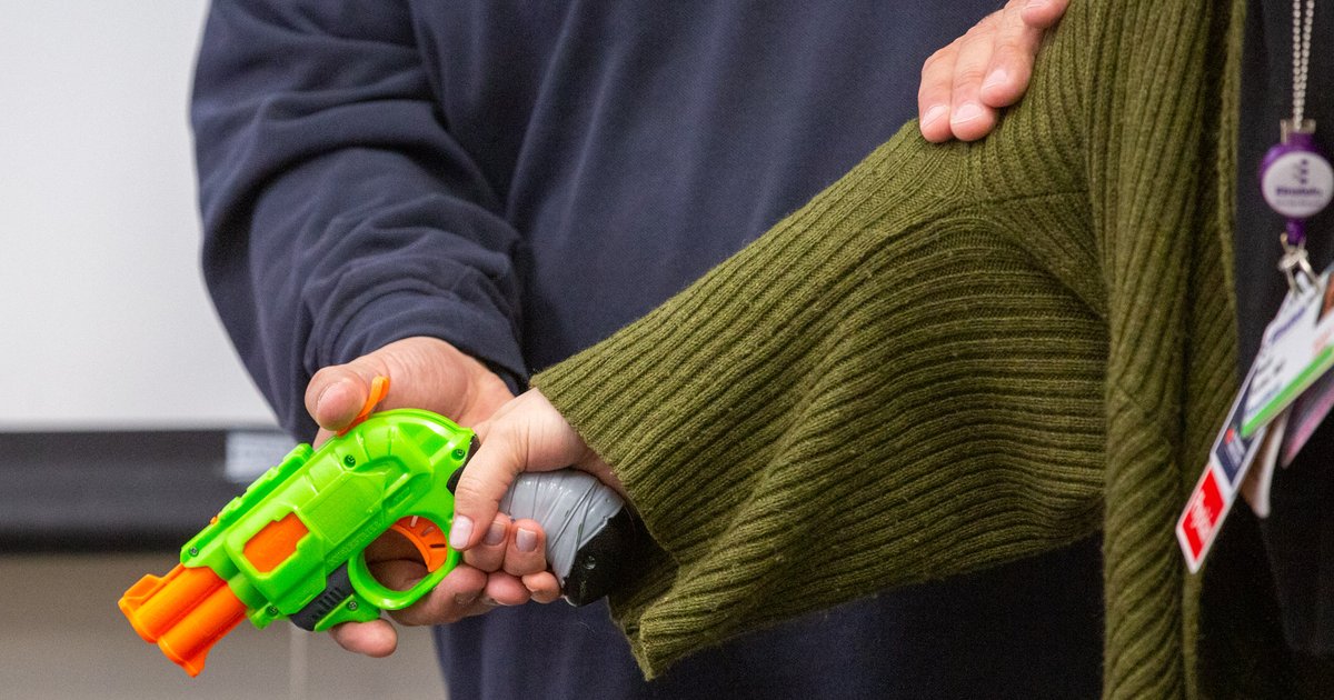 NRA instructor gives Einstein doctors gun safety lesson amid # ...