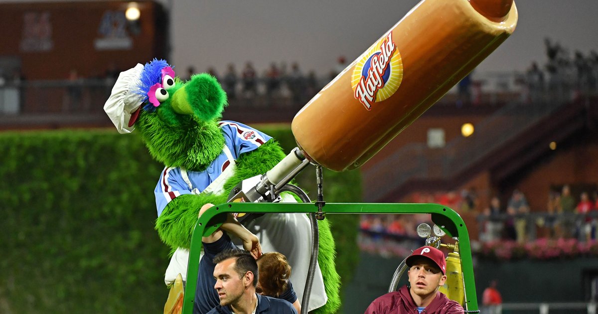 South Philly's Juana Tamale to offer $1 hot dogs during home Phillies ...