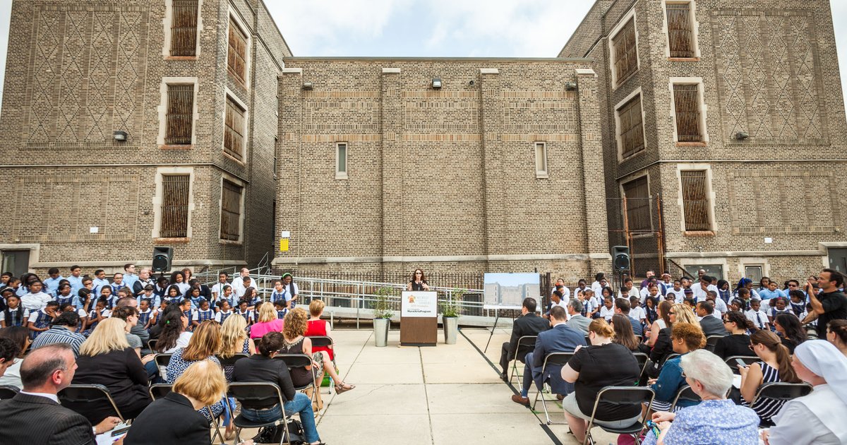 Mural Arts Program reveals new mural. | PhillyVoice