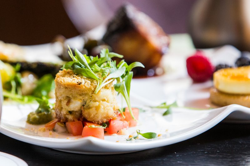 There are half a million bees on top of the Sofitel Philadelphia ...