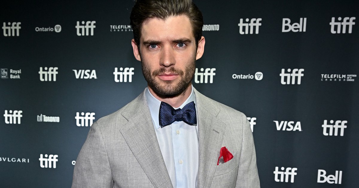 'Superman' star David Corenswet details his Philadelphia preferences in ...