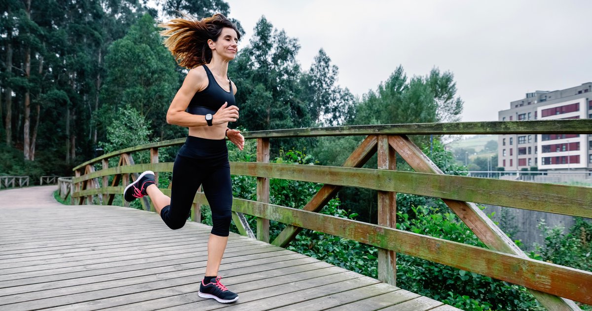 Preventing running injuries: four ways to adjust running posture ...