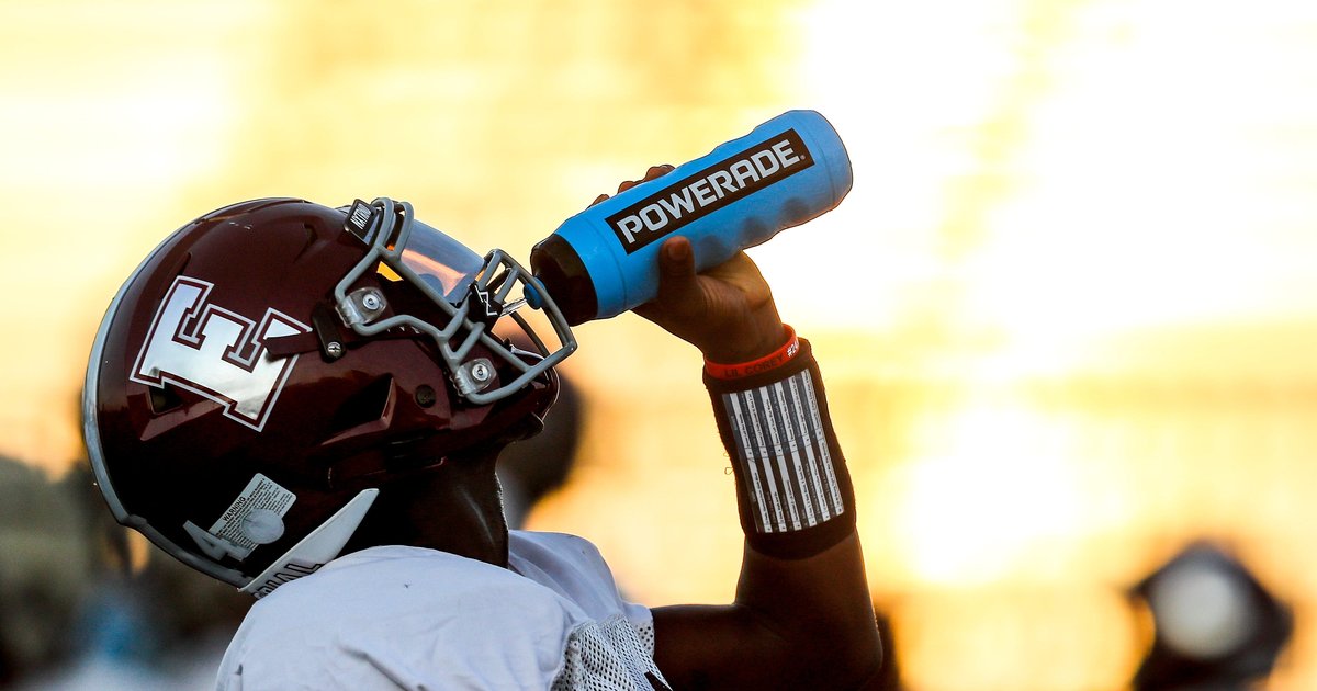 Sports in extreme heat: Warning signs of heat illness and how high ...