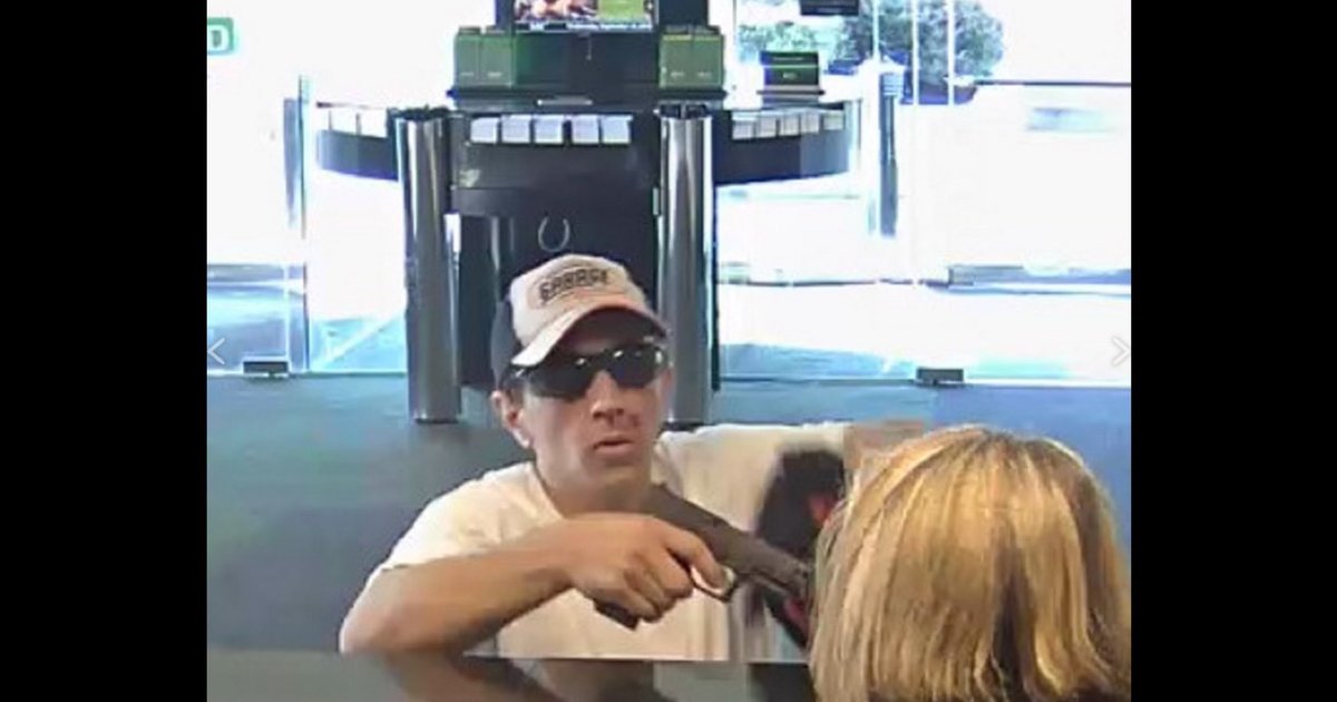 Serial bank robber strikes twice in one day, five times over 15 days ... Serial bank robber strikes twice in one day, five times over 15 days ...