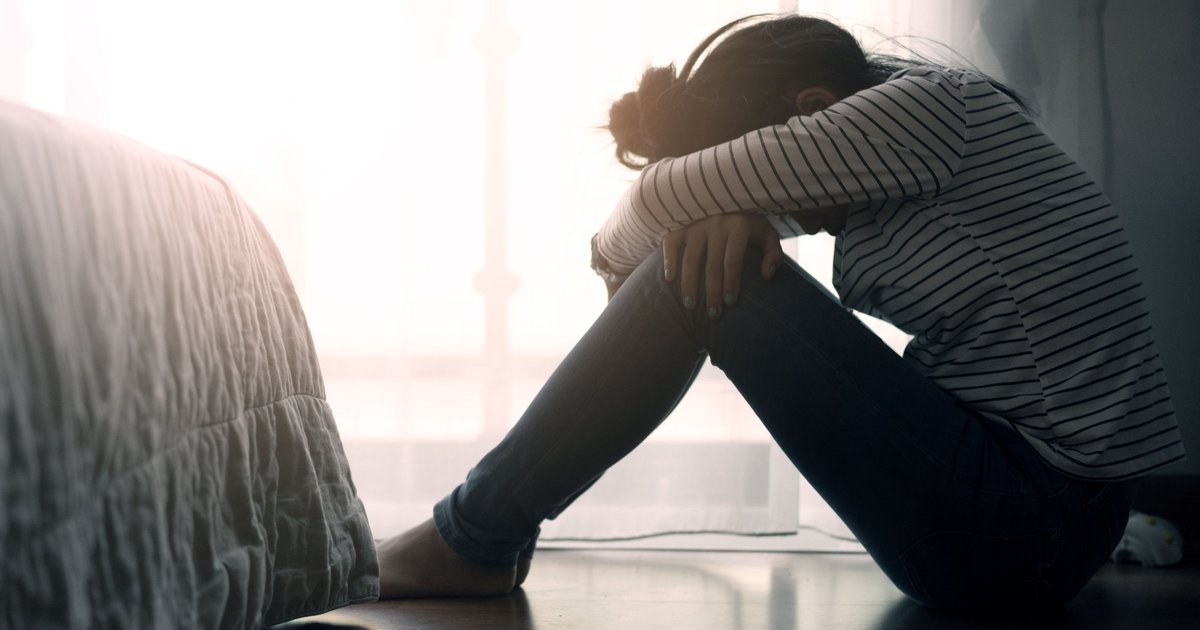 How to talk about mental health: Tips for asking a loved one about ...