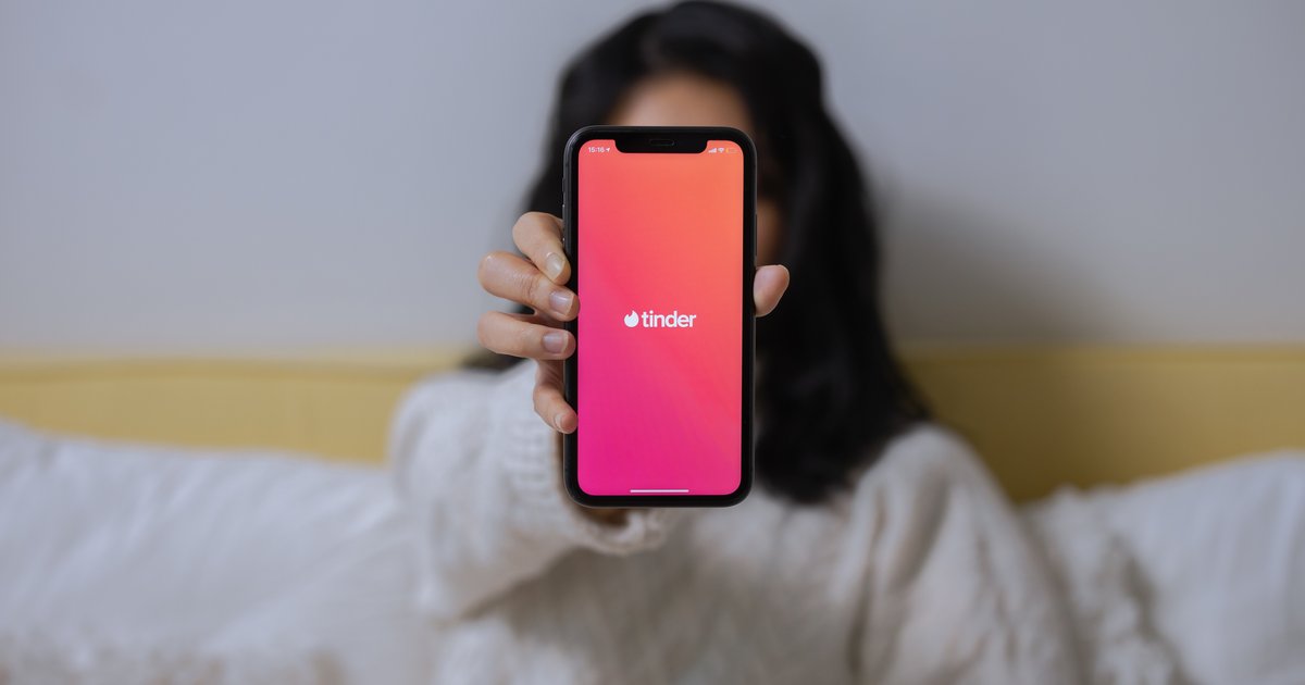 New Jersey woman sues Tinder for letting scammers use her photos ...