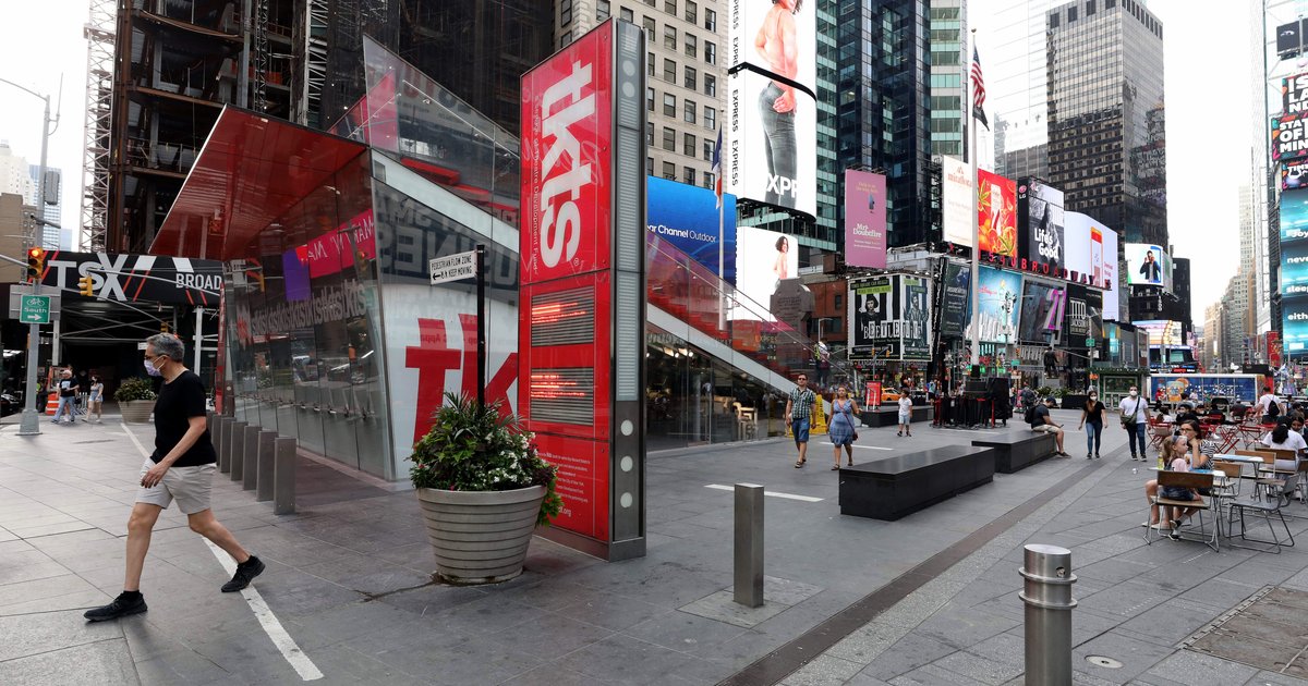 TKTS booth, which offers discounted theater tickets, to open in ...