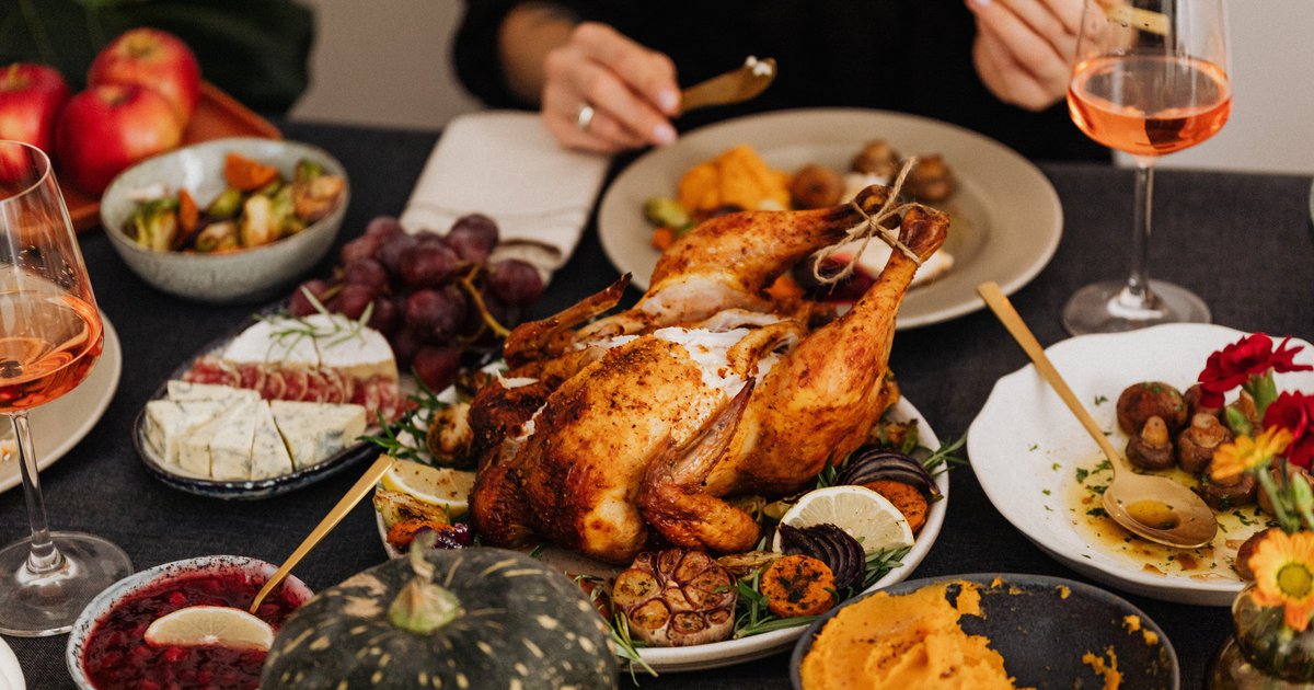 Thanksgiving tips to ease bloating, heartburn, nausea and upset stomach ...