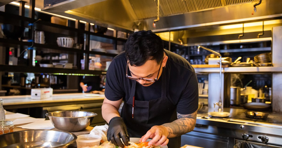 Phila Lorn takes over as chef in residency at Volvér on Kimmel Campus ...