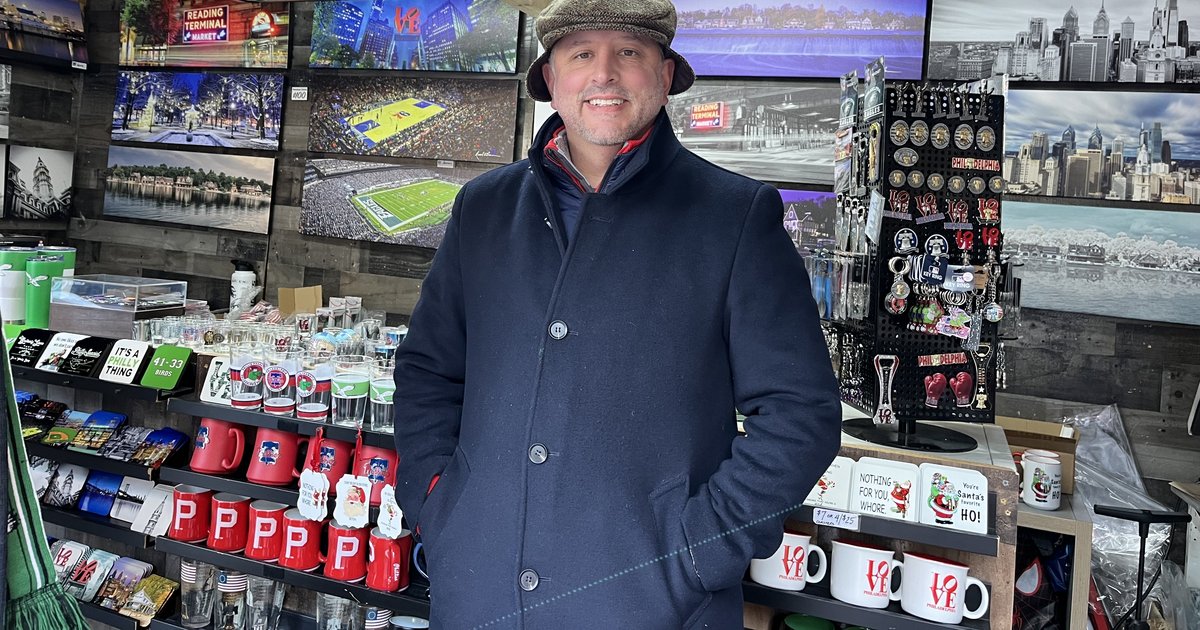 Christmas Village vendors: Russ Brown sells photos of Philadelphia's ...