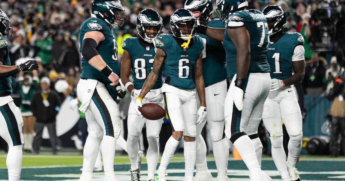 Final observations: Eagles nab 10th-straight win with revitalized ...