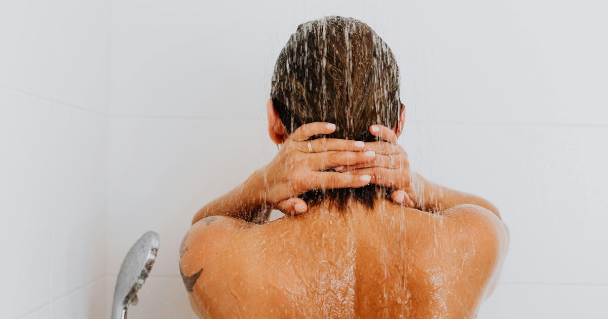 How to prevent dry skin – avoid long, hot showers and other helpful ...