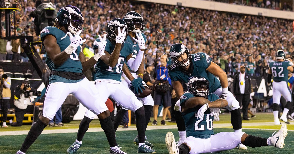 If the new offense works, the Eagles won't need DeVonta Smith to ...