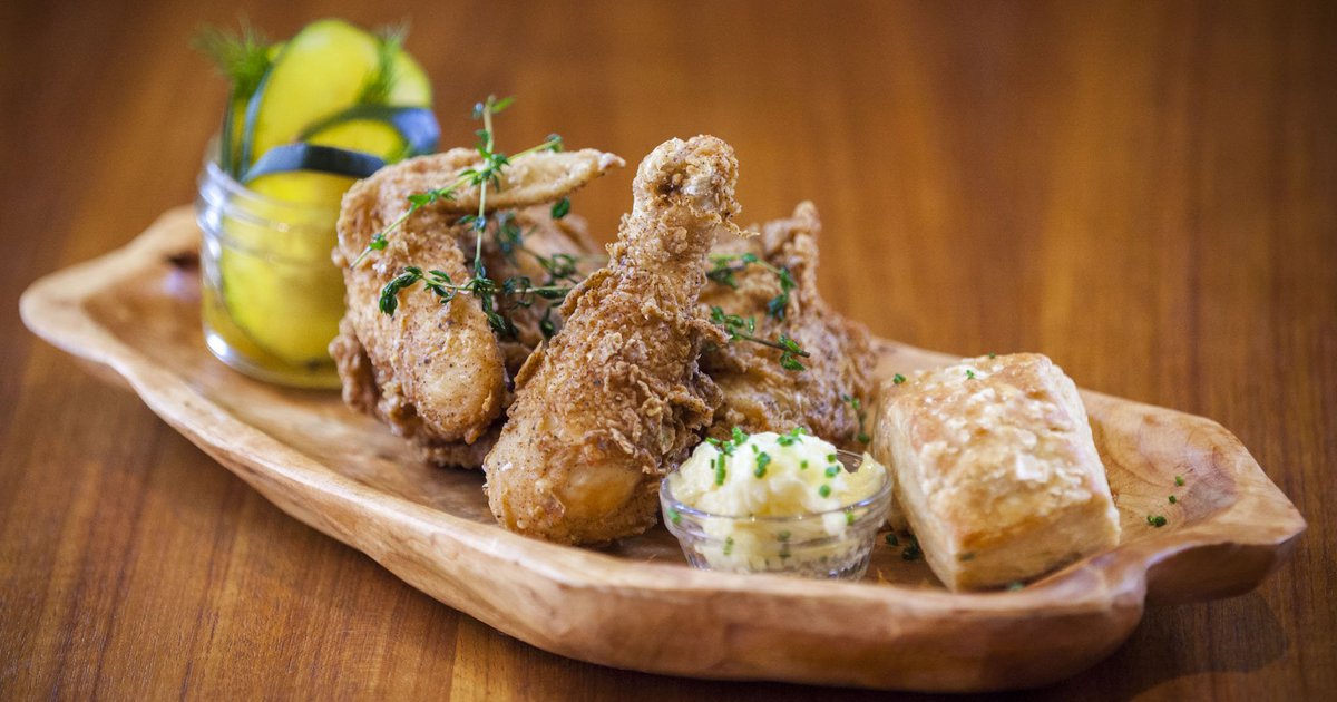 Bud & Marilyn's fried chicken and bubbles deal is back | PhillyVoice