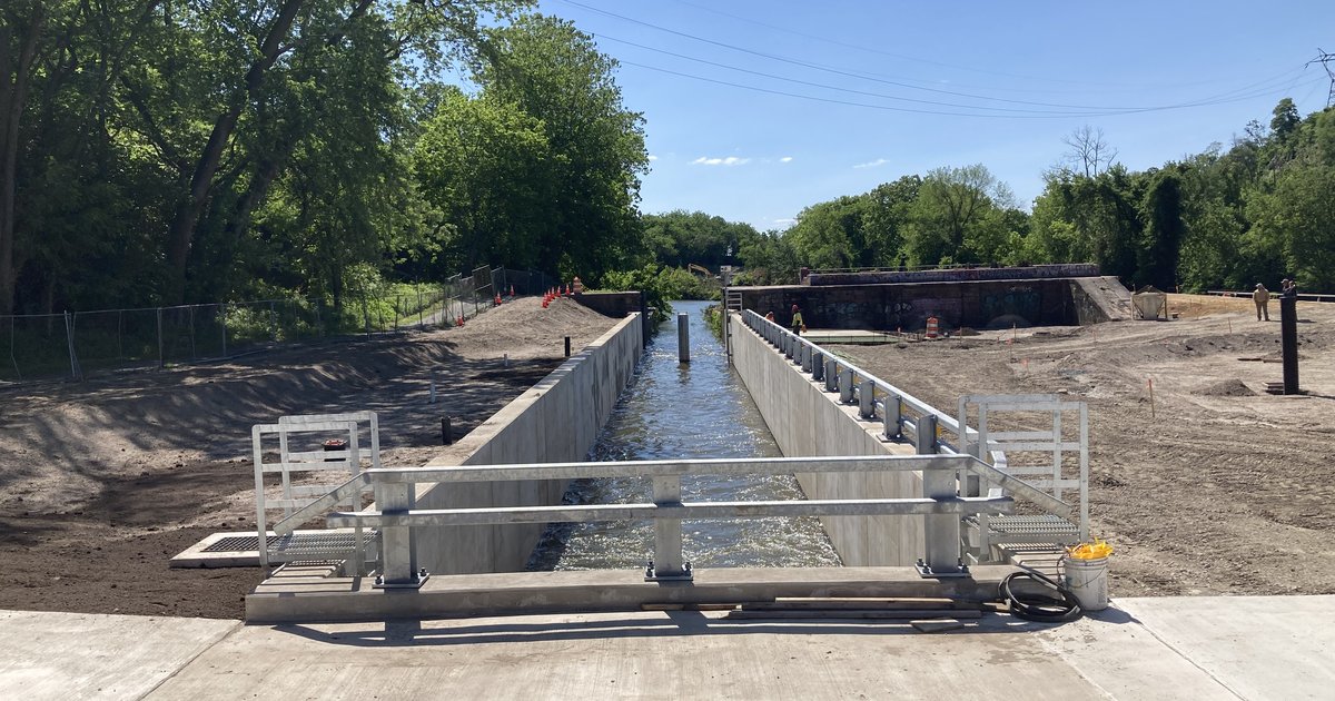 Flowing again along the Schuylkill River Trail, the Manayunk Canal ...