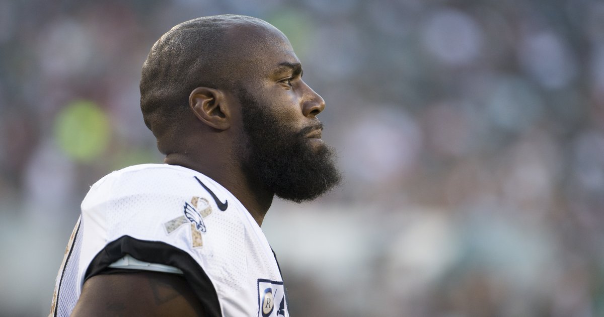 Eagles' Jenkins explains decision to make symbolic gesture during ...