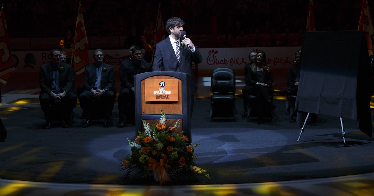 Flyers legends return to honor Eric Desjardins as he's inducted into ...