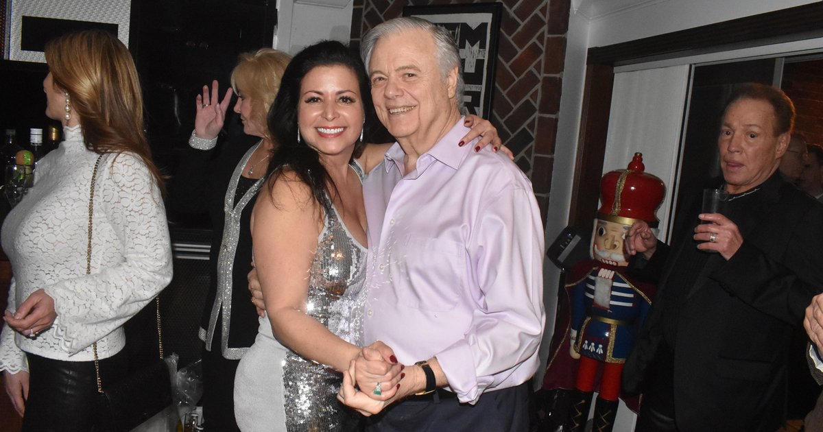 Photos: Vince Fumo's Christmas Party | PhillyVoice