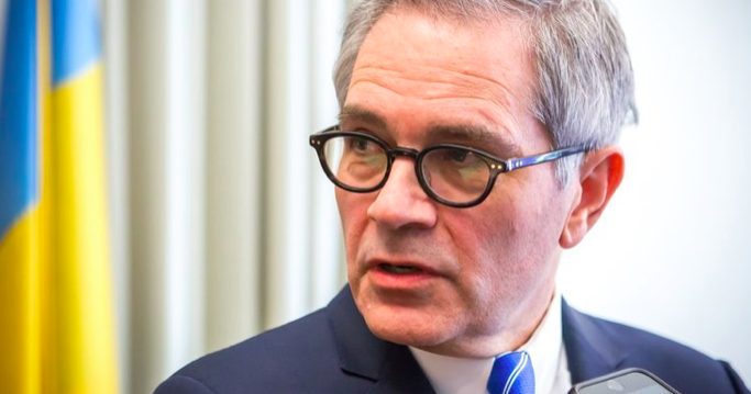 Mayor Kenney presses D.A. Krasner to 'vigorously' prosecute gun cases ...