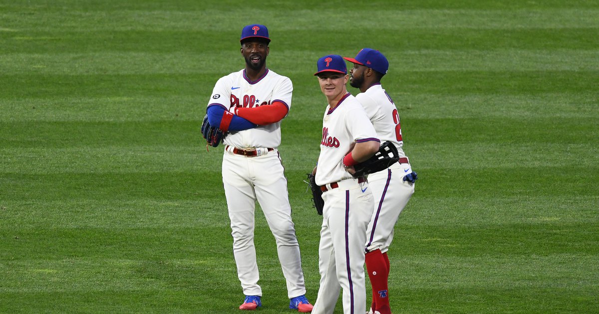 What should the Phillies do to solve their outfield problem? | PhillyVoice