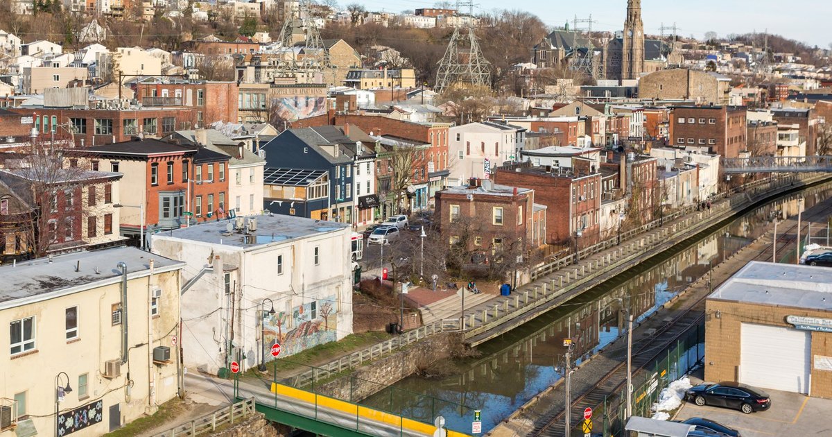 The Rudolph Run is a 3-mile fun run along the Manayunk Canal | PhillyVoice