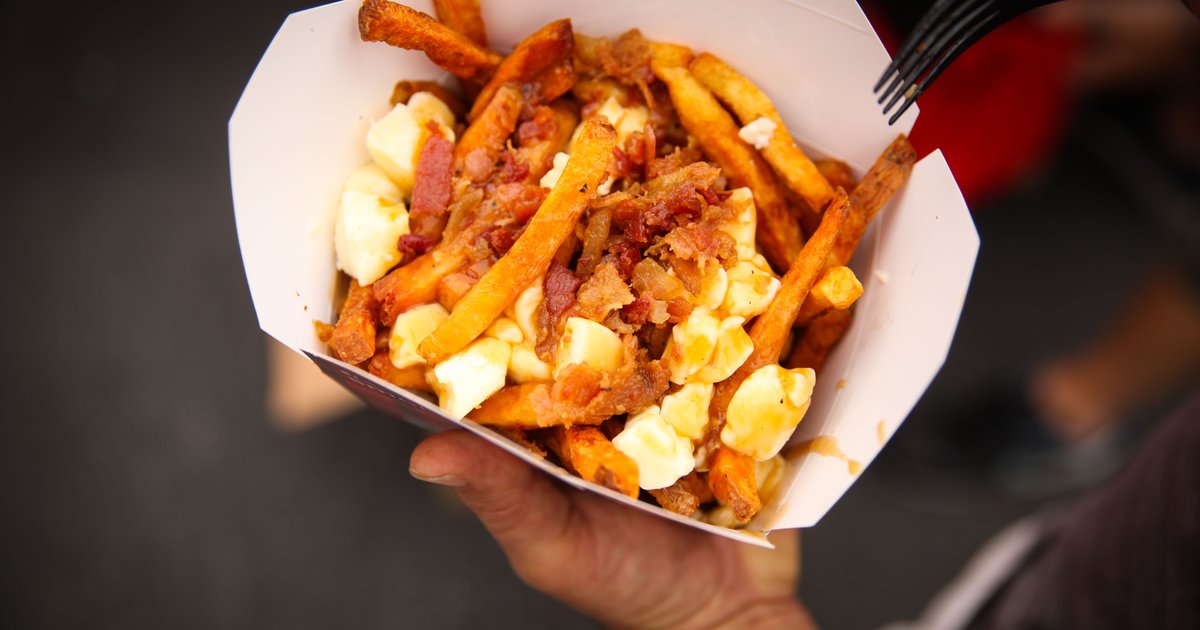 Smokes Poutine