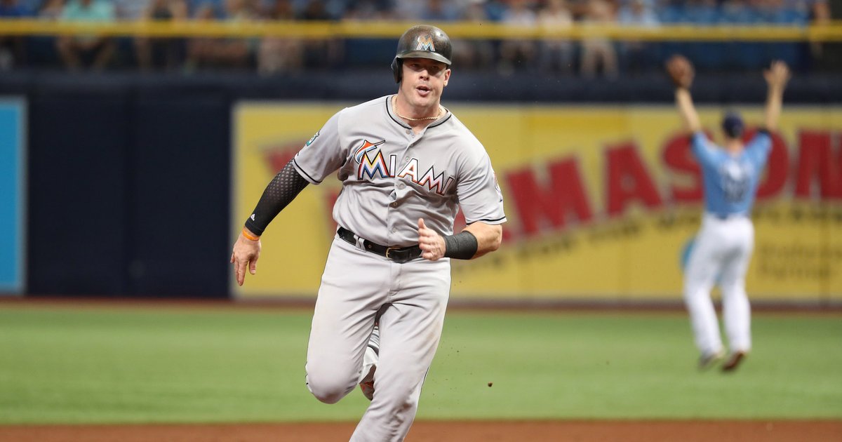 Phillies acquire power-hitting first baseman Justin Bour from Marlins ...