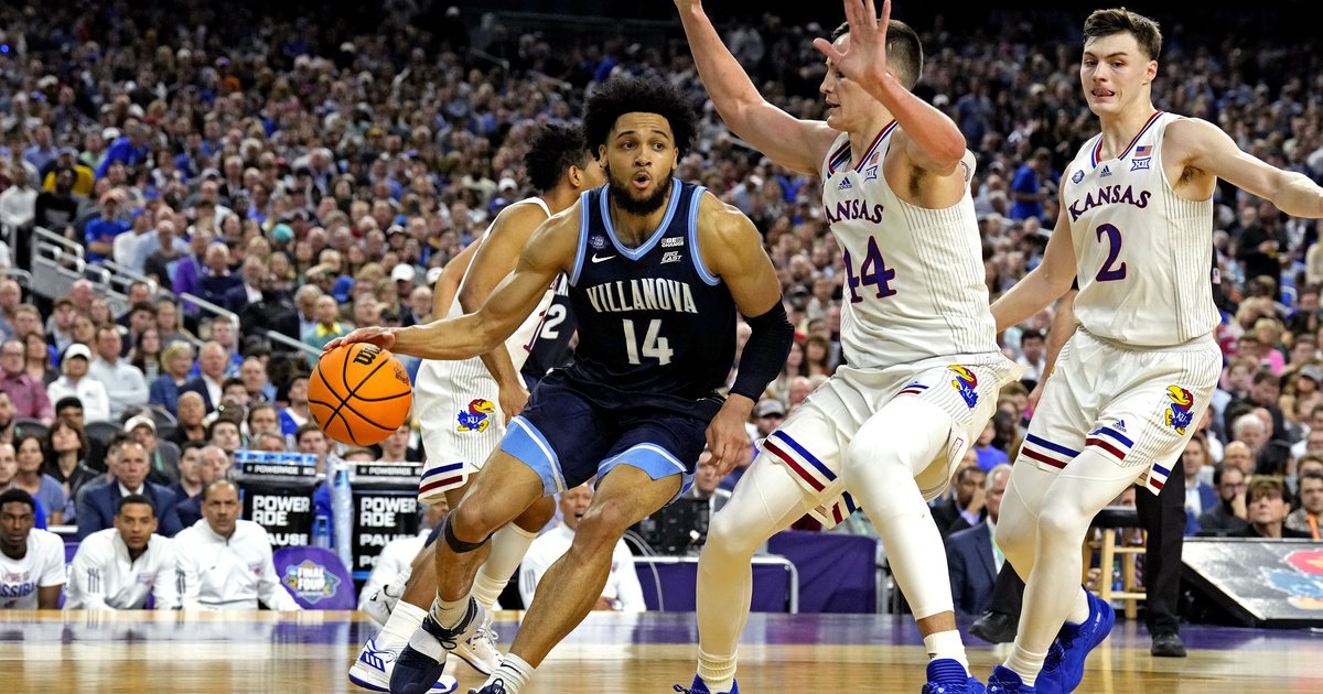 Kansas knocks off Villanova in Final Four | PhillyVoice