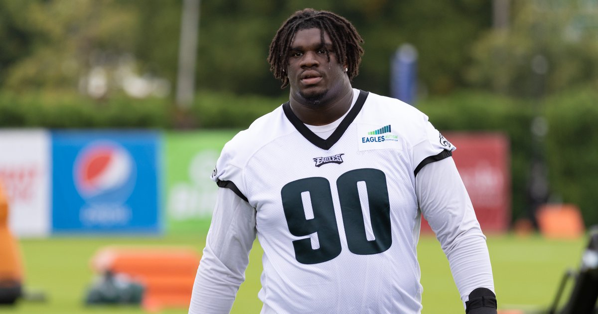 Eagles training camp: Jordan Davis shines as disruptive defensive ...