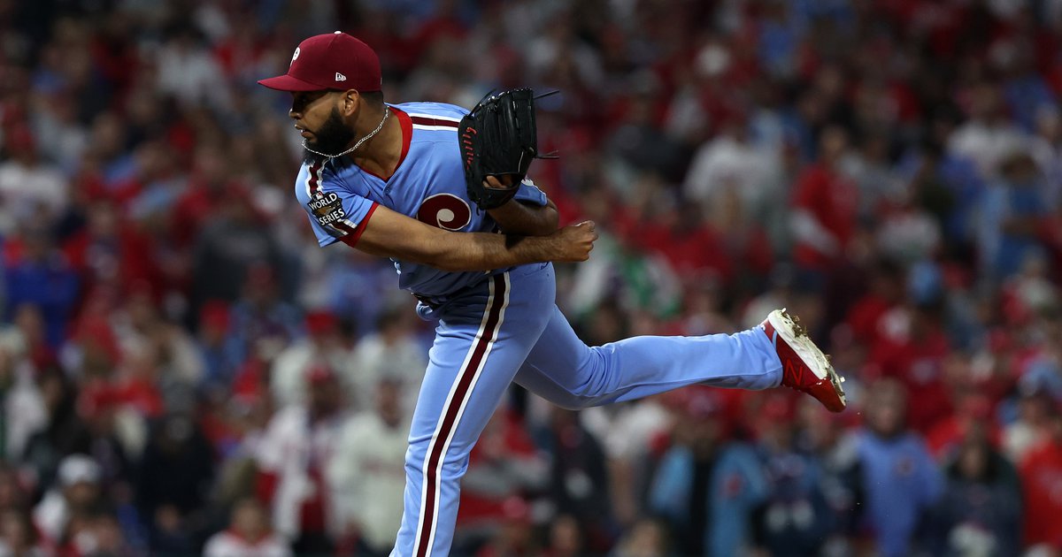 Phillies sign reliever Seranthony Domínguez to two-year extension ...