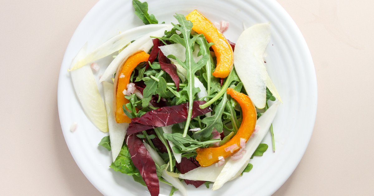Healthy Recipe: Winter Greens, Squash and Peeled Pear Detox Salad ...