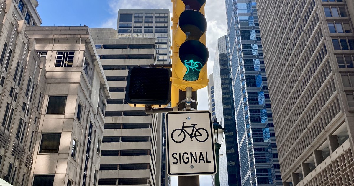 Should Pennsylvania legalize rolling stops for cyclists? | PhillyVoice
